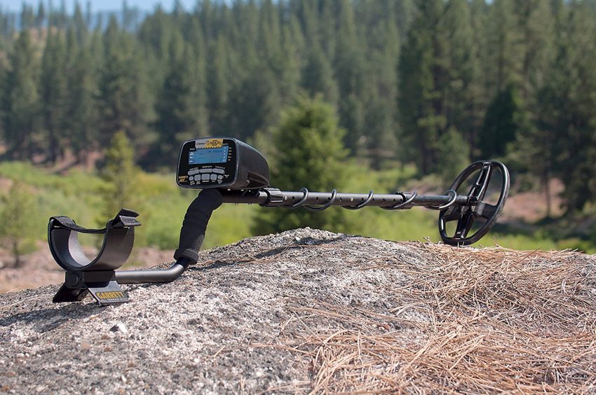 Finding The Best Metal Detector for Gold in 2017 - Ultimate Guide